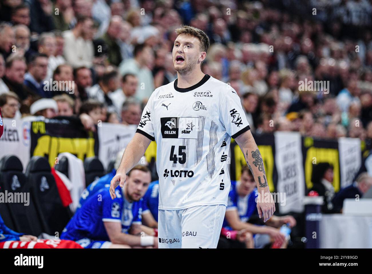 Emil Wernsdorf Madsen (THW Kiel, #45) GER, THW Kiel vs. VfL Gummersbach ...