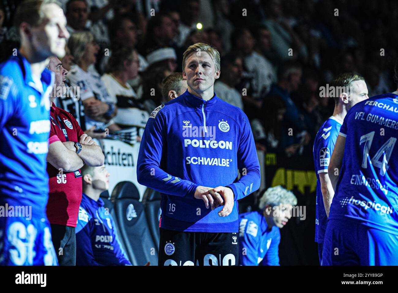 Bertram Obling (VfL Gummersbach, #16) GER, THW Kiel vs. VfL Gummersbach ...