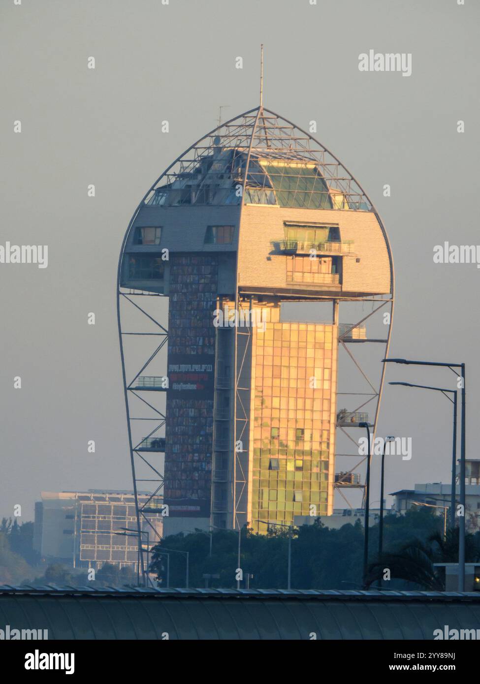 Pivko Tower Officially Garden Tower, Ramat Gan, Israel by Ilan Pivko ...