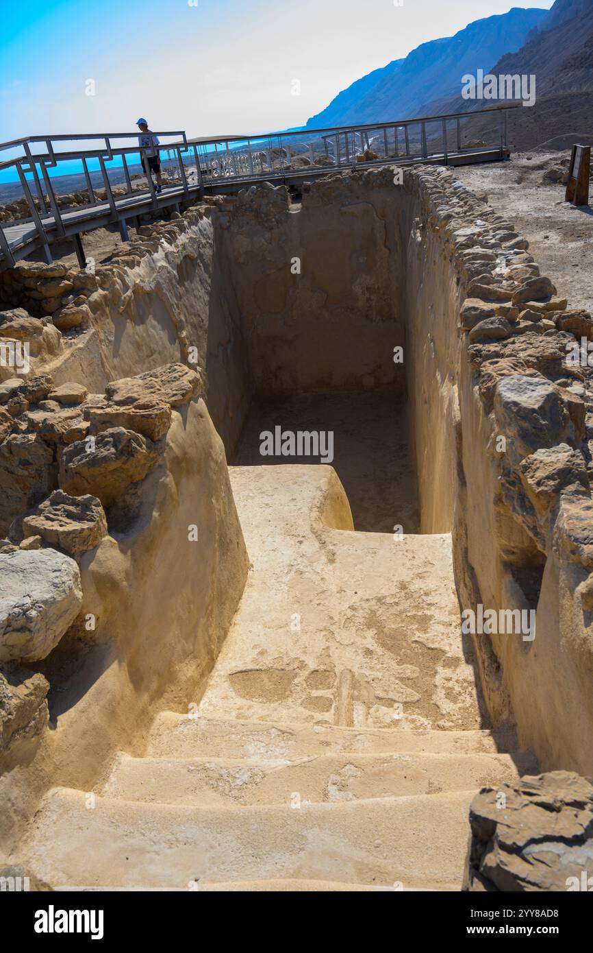 First Temple period water cisterns and reservoirs at Qumran ...