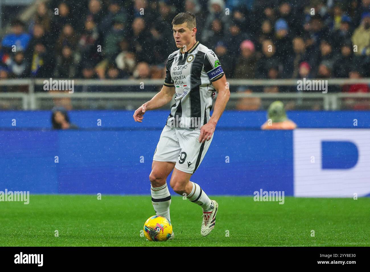 Milan, Italien. 19th Dec, 2024. Jaka Bijol of Udinese Calcio seen in ...