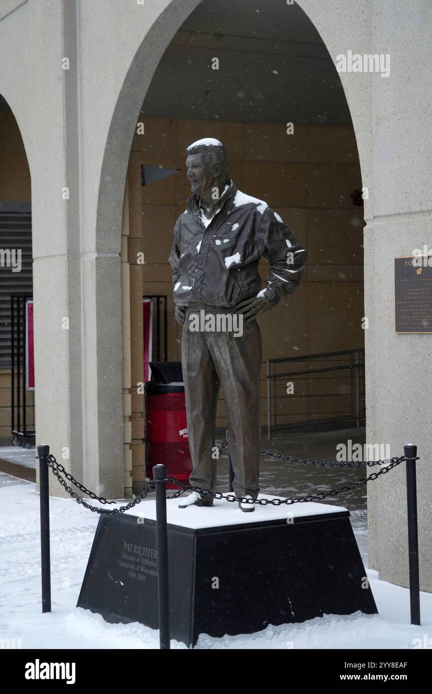 A statue of former Wisconsin Badgers athletic director Pat Richter in ...