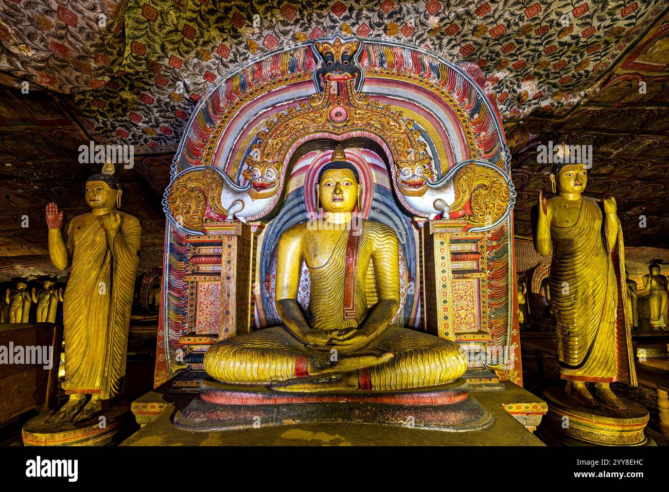The cave temples of Damulla in Sri Lanka Stock Photo - Alamy