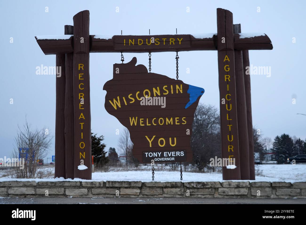 A Wisconsin Welcomes You sign with the name of governor Tony Evers ...
