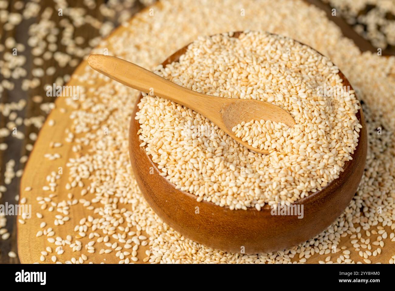 closeup white sesame seeds for cooking, white sesame seeds for use in ...