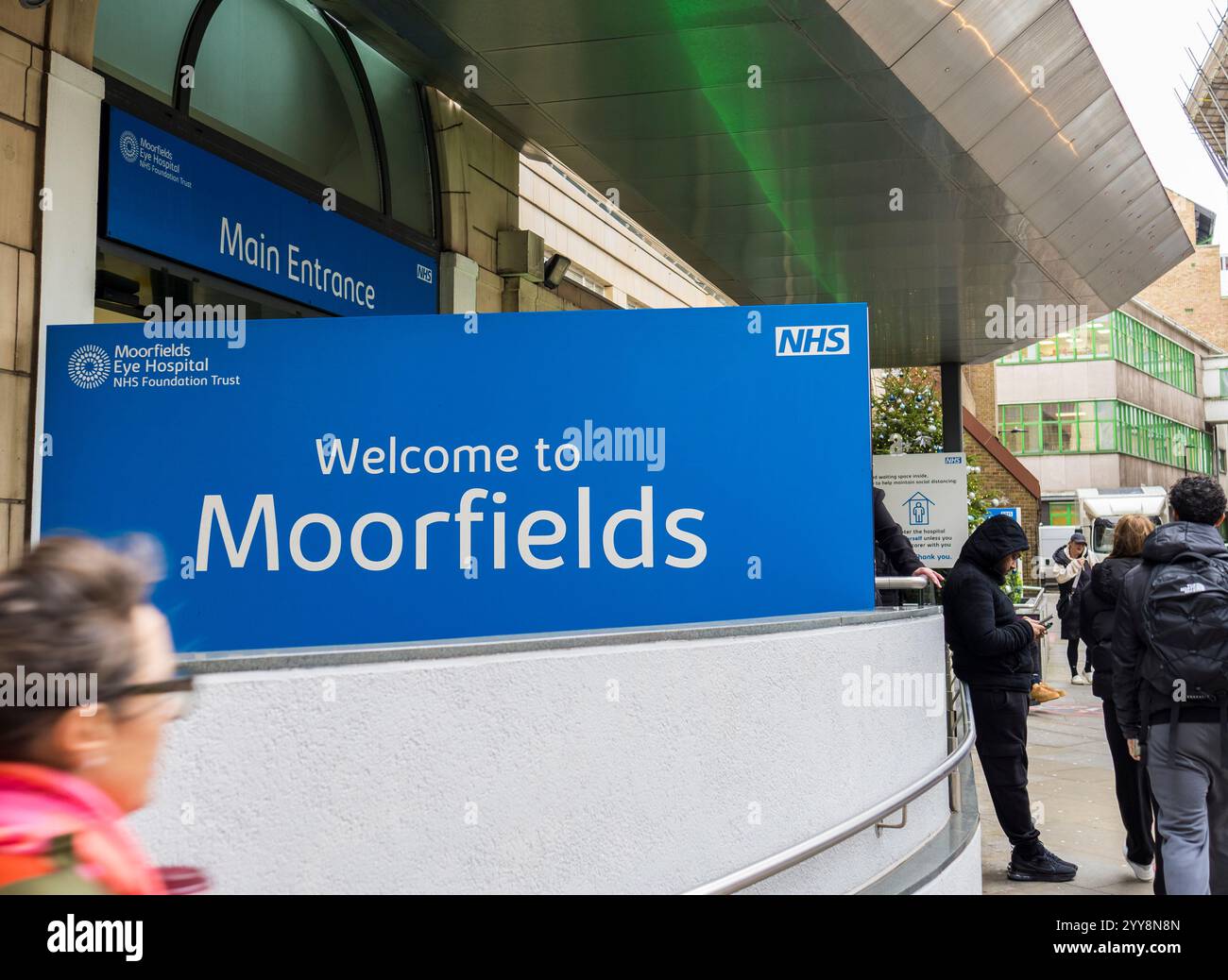 Moorfields eye hospital london hi-res stock photography and images - Alamy