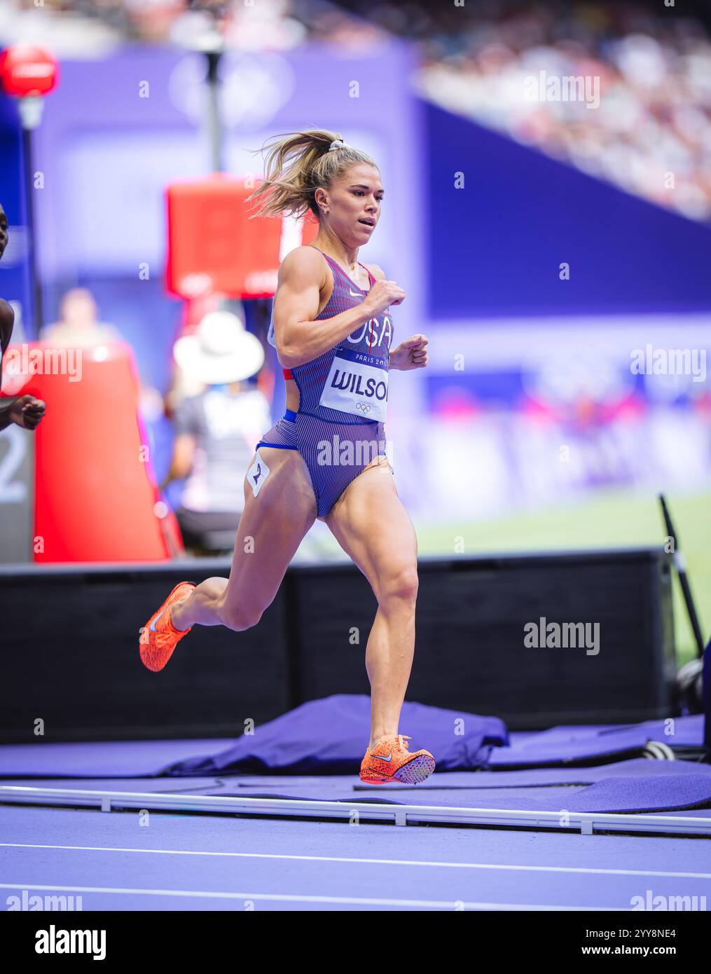 Allie Wilson participating in the 800 meters at the Paris 2024 Olympic ...