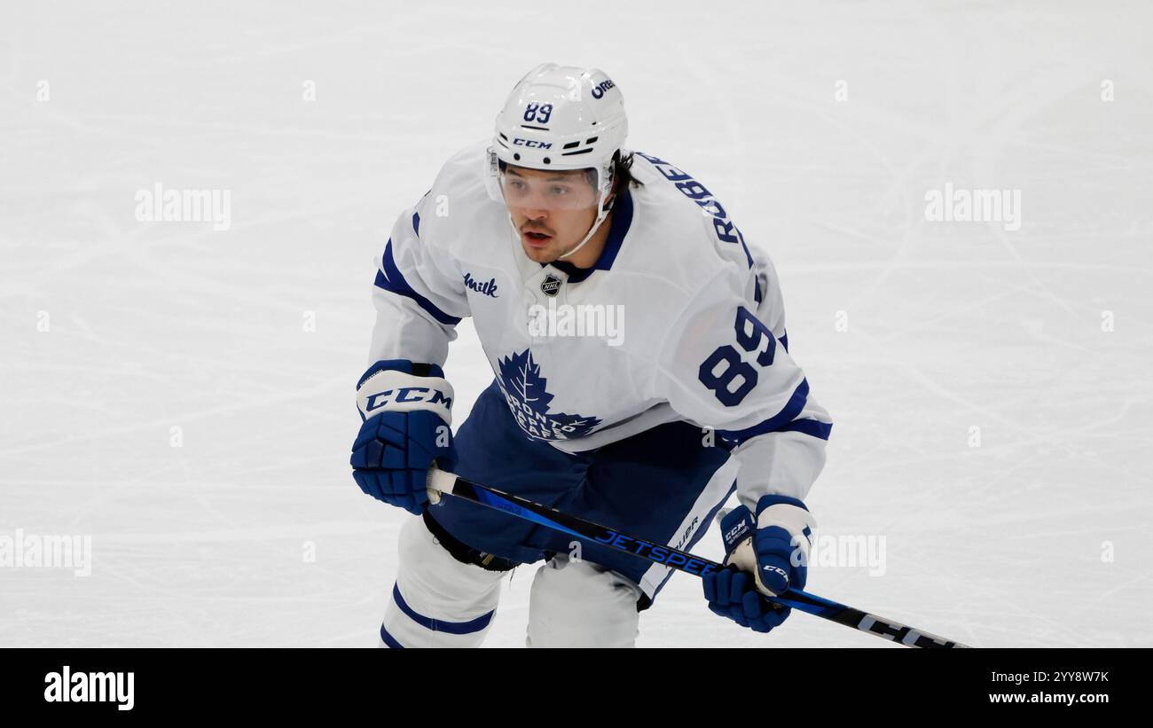 Toronto Maple Leafs left wing Nicholas Robertson (89) skates against ...
