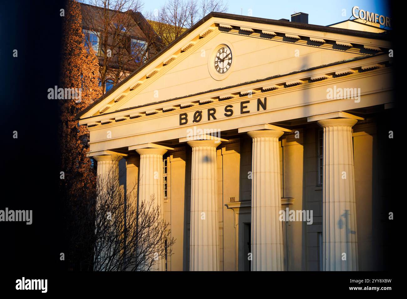 Oslo 20241220. Oslo Stock Exchange in the morning sun. Photo: Erik ...