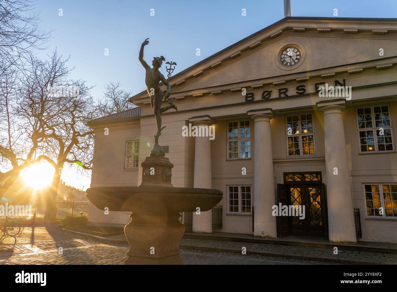 Oslo 20241220. Oslo Stock Exchange in the morning sun. Photo: Erik ...