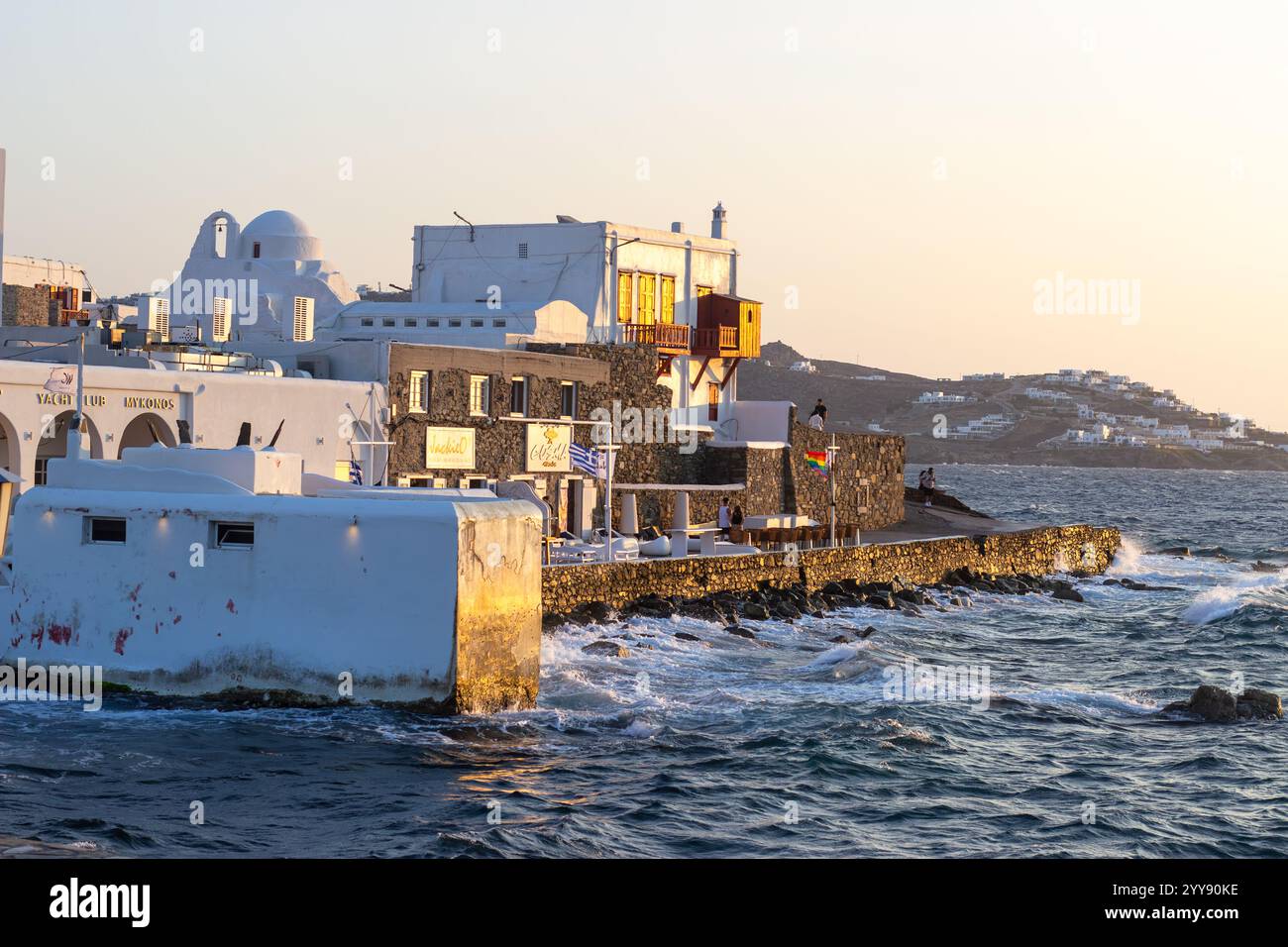 Traditional cycladic architecture iconic hi-res stock photography and ...