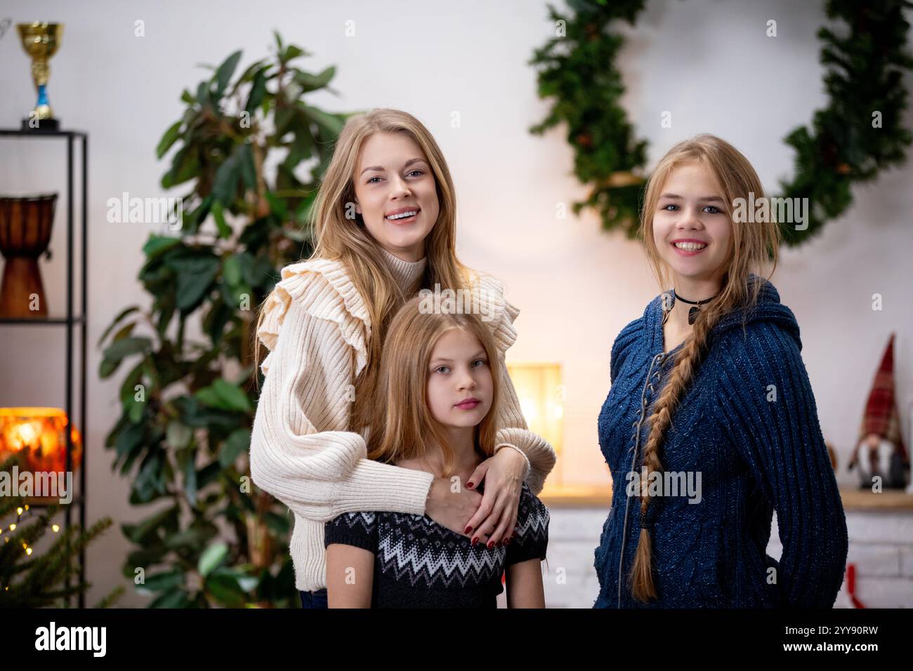 Sisters smiling joyfully together hi-res stock photography and images ...
