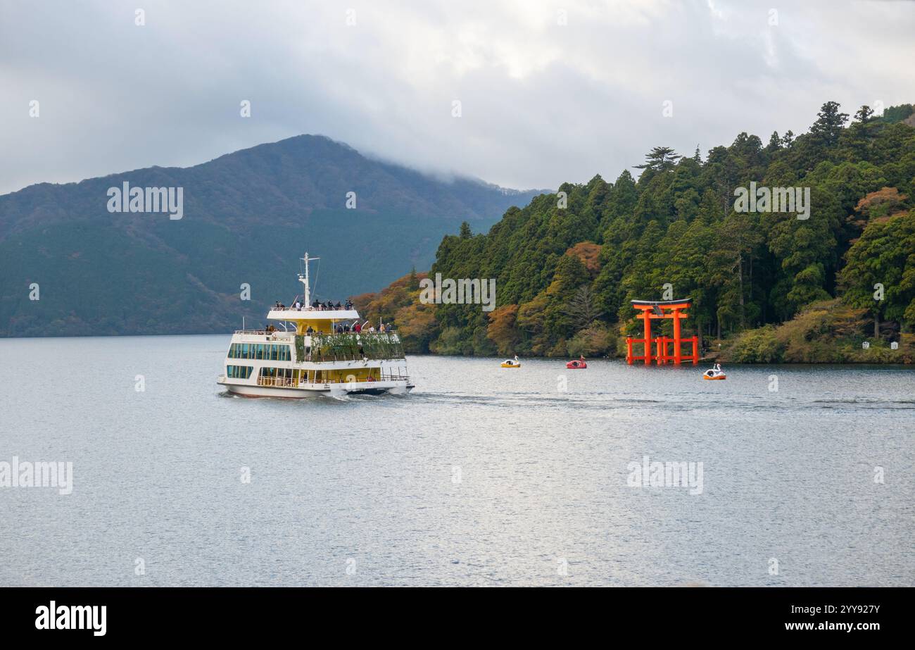 Lake ashi large shore shoreline banks waterfront boat boats small hi ...