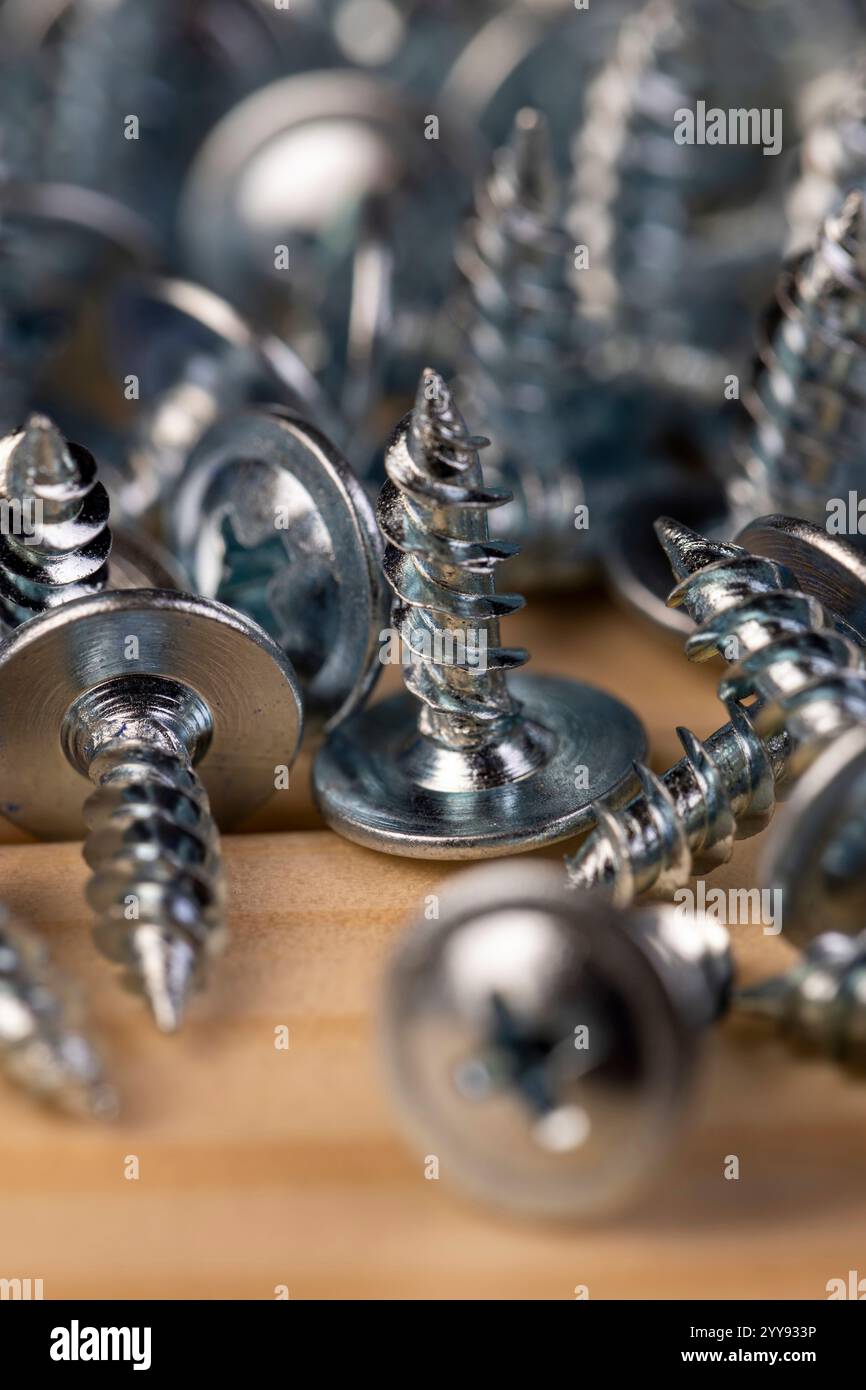 steel self-tapping screws for fixing wooden objects, galvanized self ...