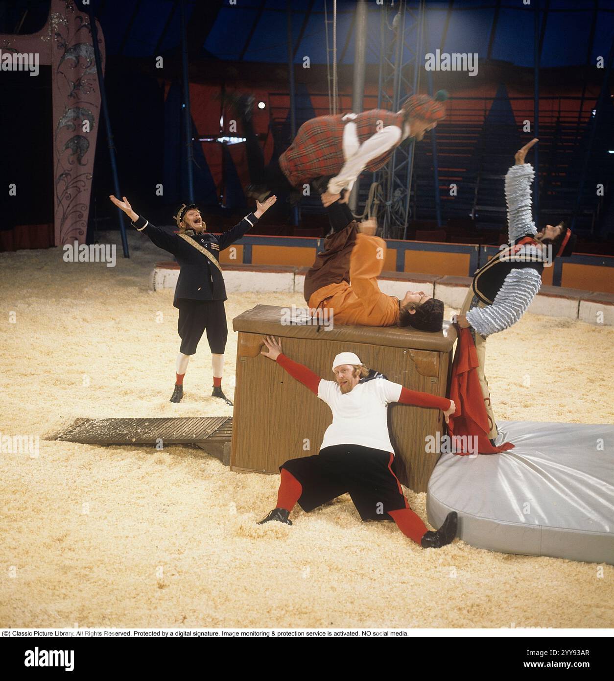 The veterans in 1974. An acrobatic group that, in addition to ...