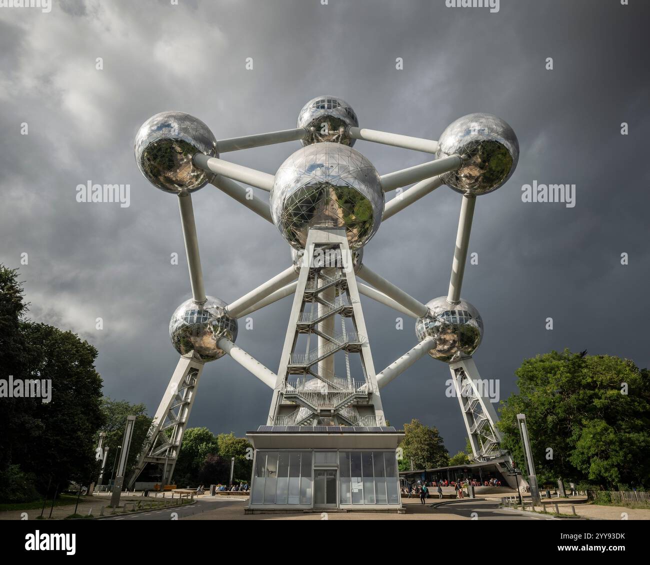 Atomium modern architecture hi-res stock photography and images - Alamy