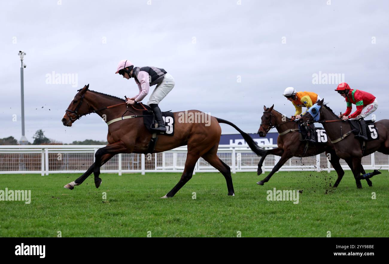 King William Rufus ridden by Freddie Gordon in action before going on ...