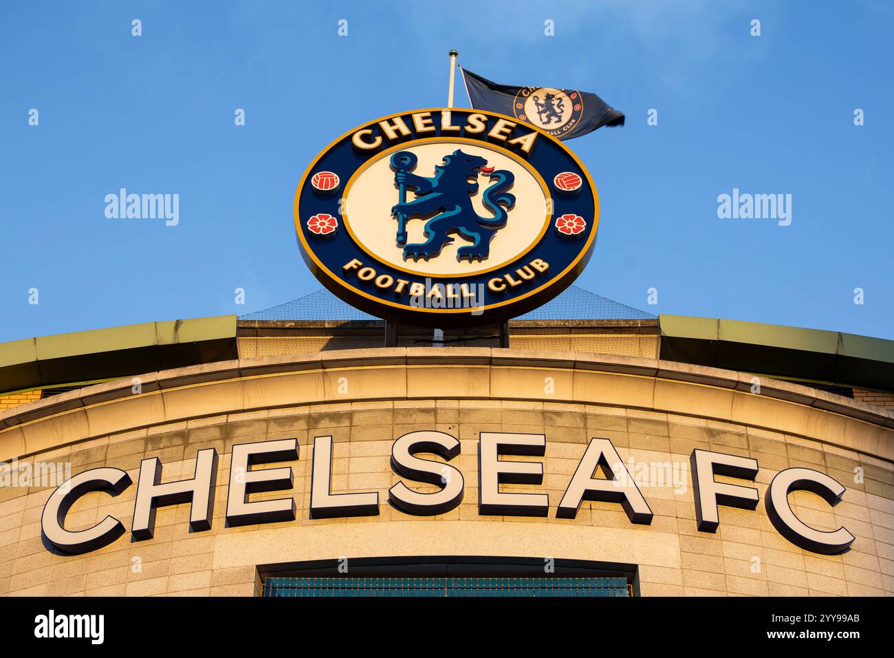 Stamford Bridge, London, UK. 19th Dec, 2024. UEFA Conference League ...