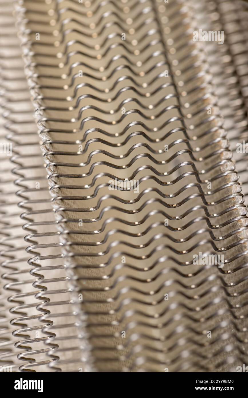 bent metal wire closeup, old curved heating wire made of metal Stock ...