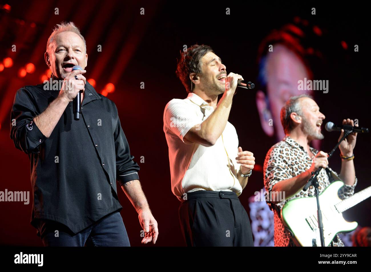 Nick van Eede und Gareth Moulton von Cutting Crew mit Max Giesinger ...
