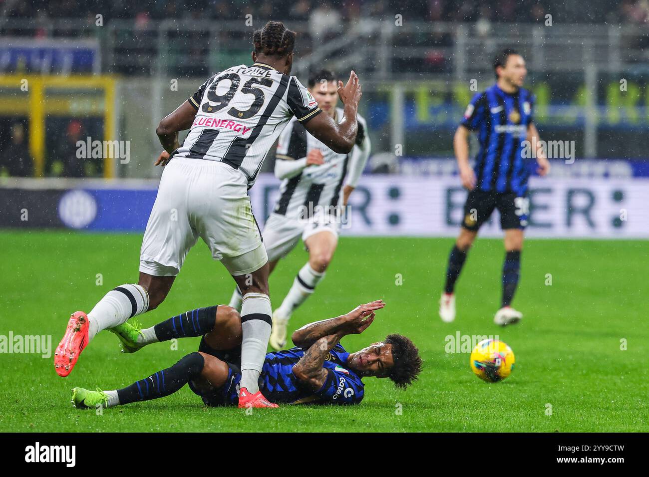 Milan, Italy. 19th Dec, 2024. Yann Aurel Ludger Bissek of FC ...