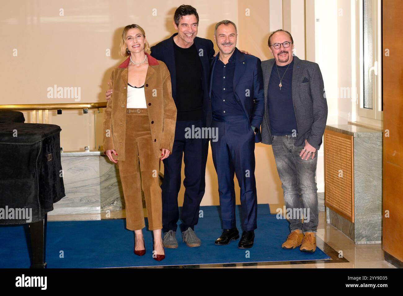 Anna Foglietta, Alessandro Gaassmann, Massimiliano Gallo und Maurizio ...