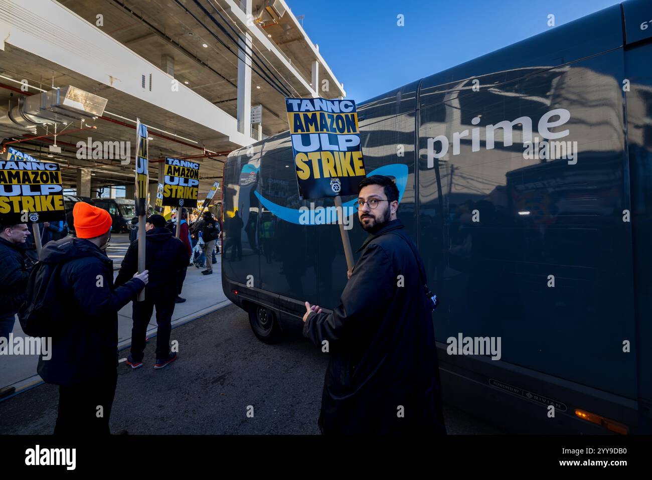 New York, New York, USA. 19th Dec, 2024. Amazon workers? and members of ...