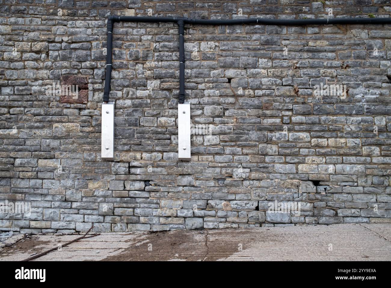 Cold Water Public Showers for Swimmers on the Beach at Penarth South ...