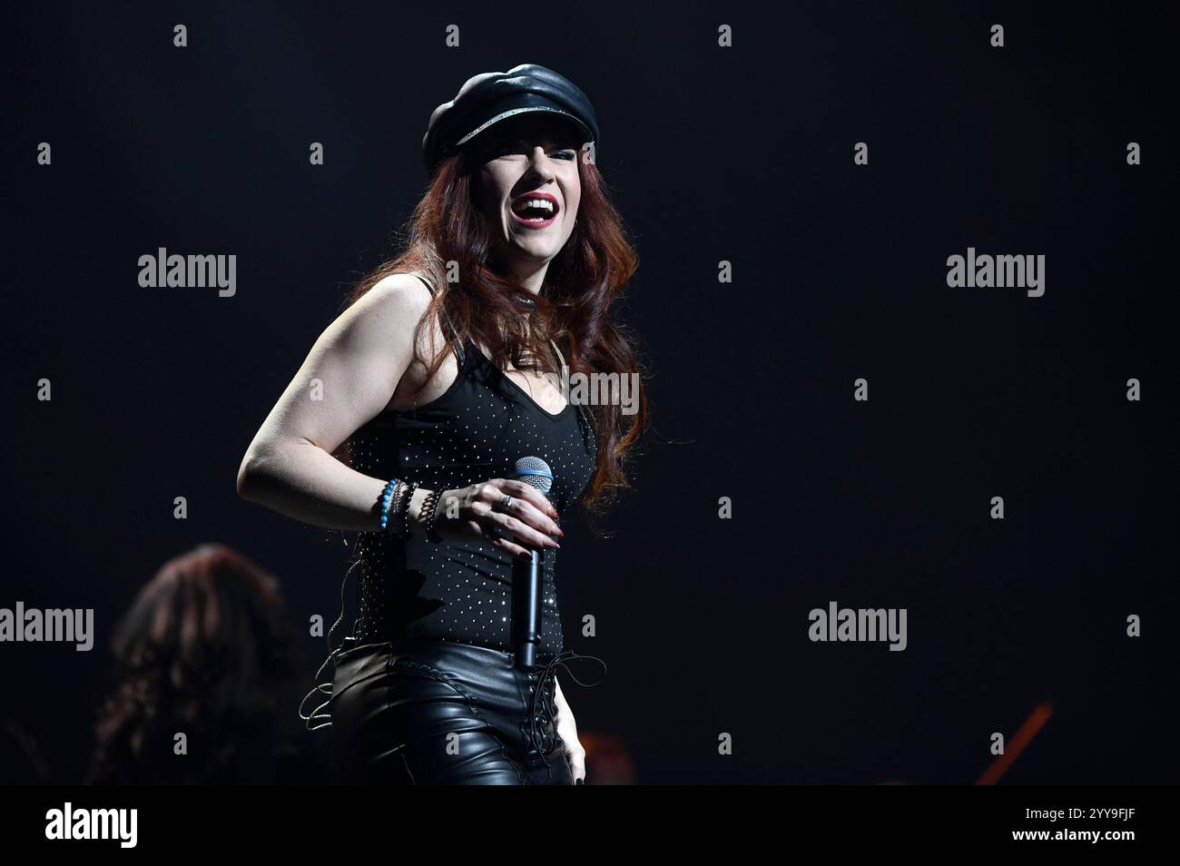 Cian Coey von Starship live bei der 30. Night of the Proms 2024 in der ...