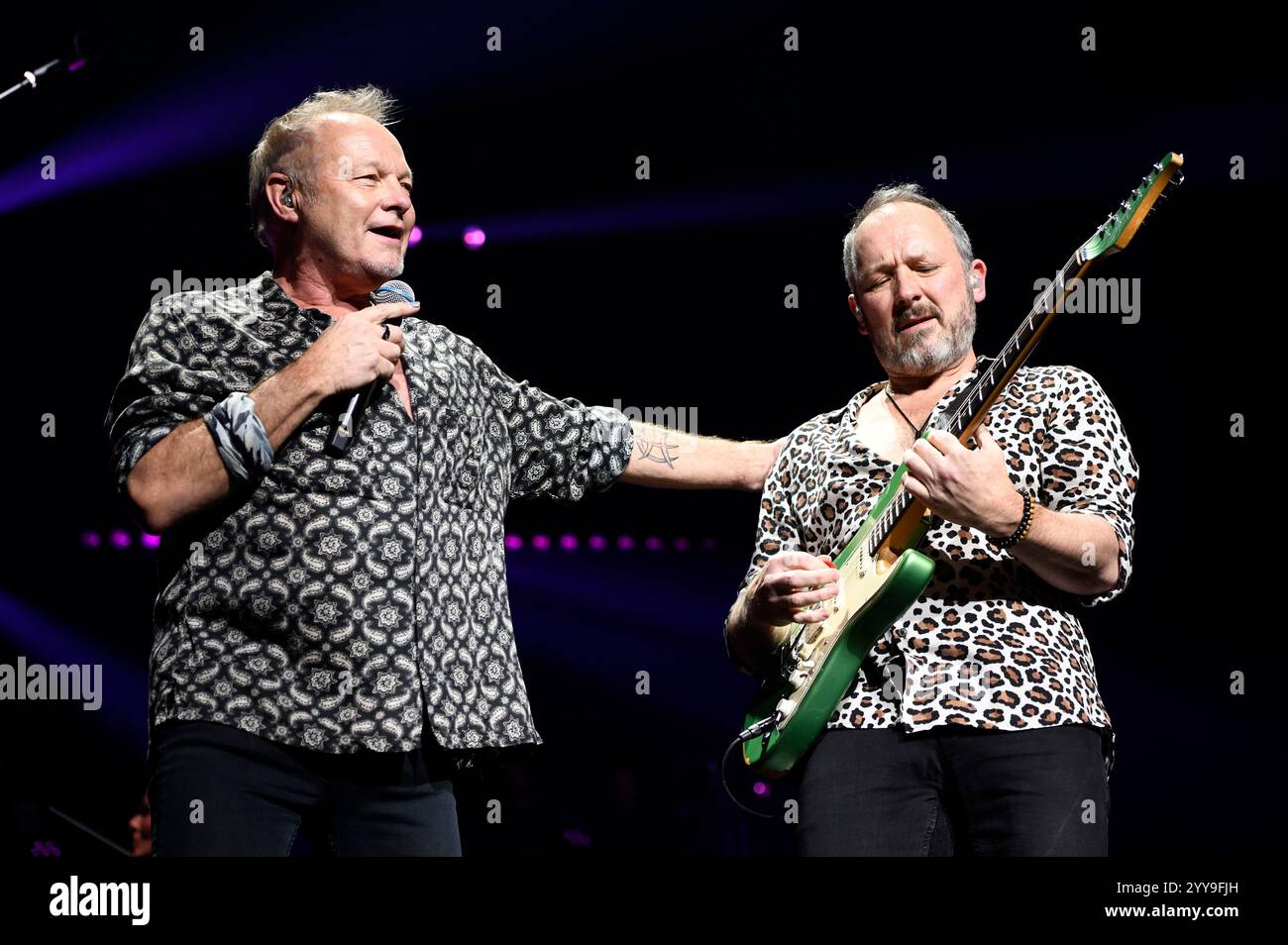 Nick van Eede und Gareth Moulton von Cutting Crew live bei der 30 ...