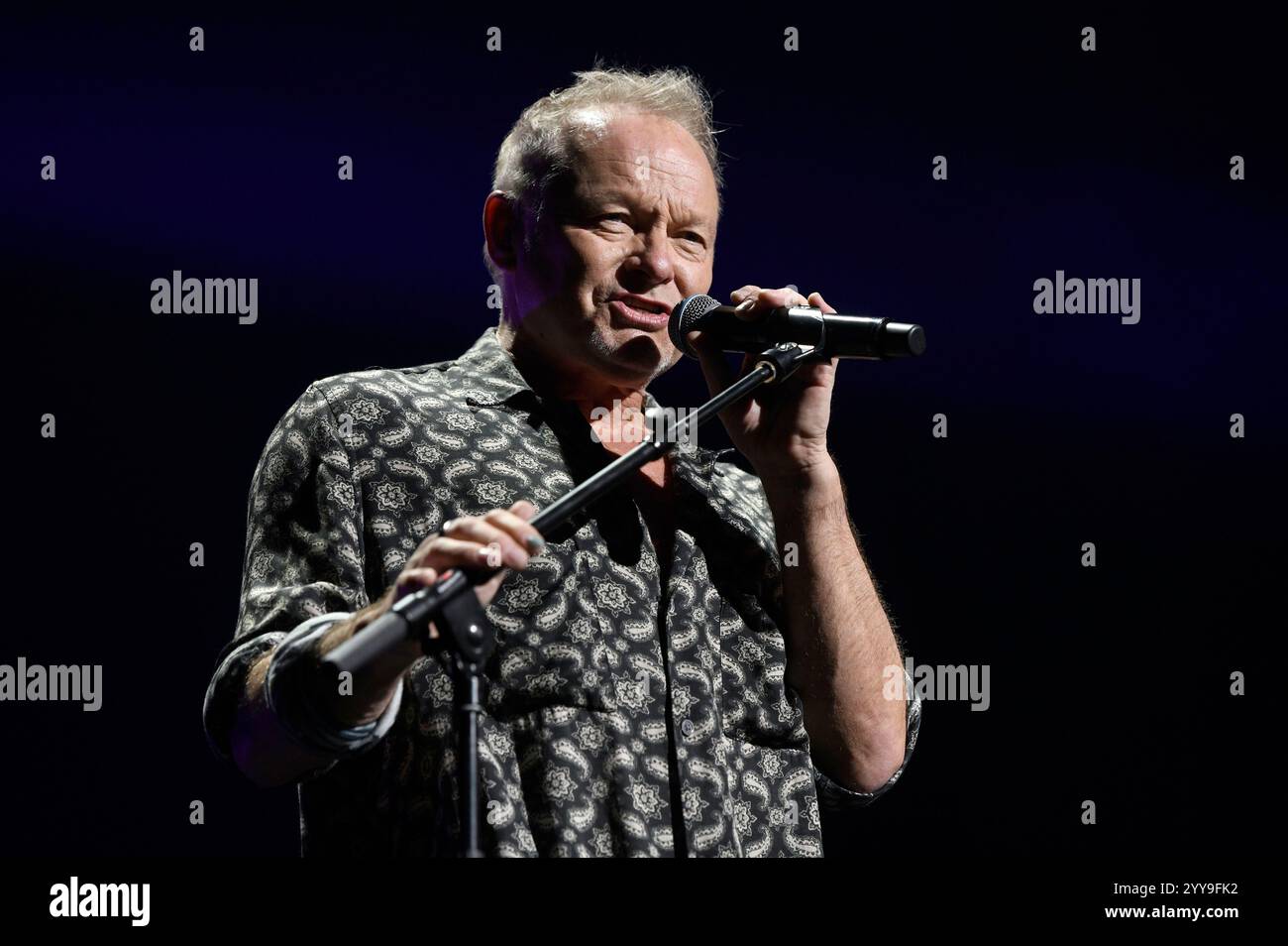 Nick van Eede von Cutting Crew live bei der 30. Night of the Proms 2024 ...