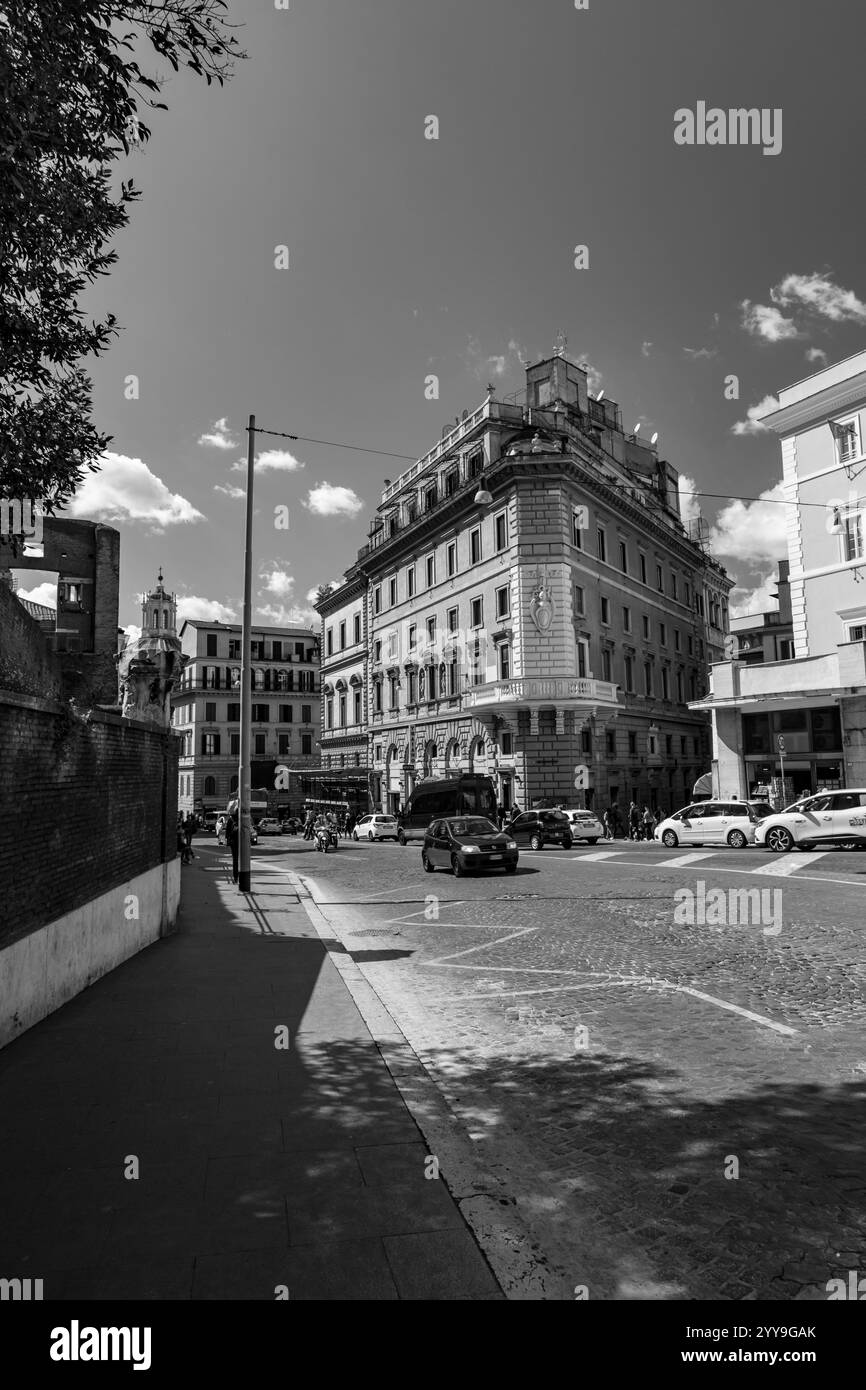 Rome, Italy - April 7, 2019: The roundabout at Largo Magnanapoli ...