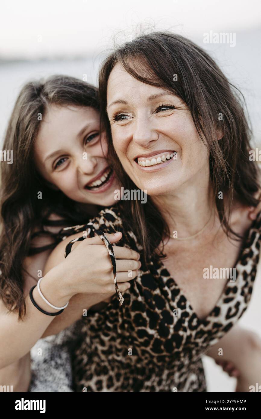 Funny mum and daughter hi-res stock photography and images - Alamy