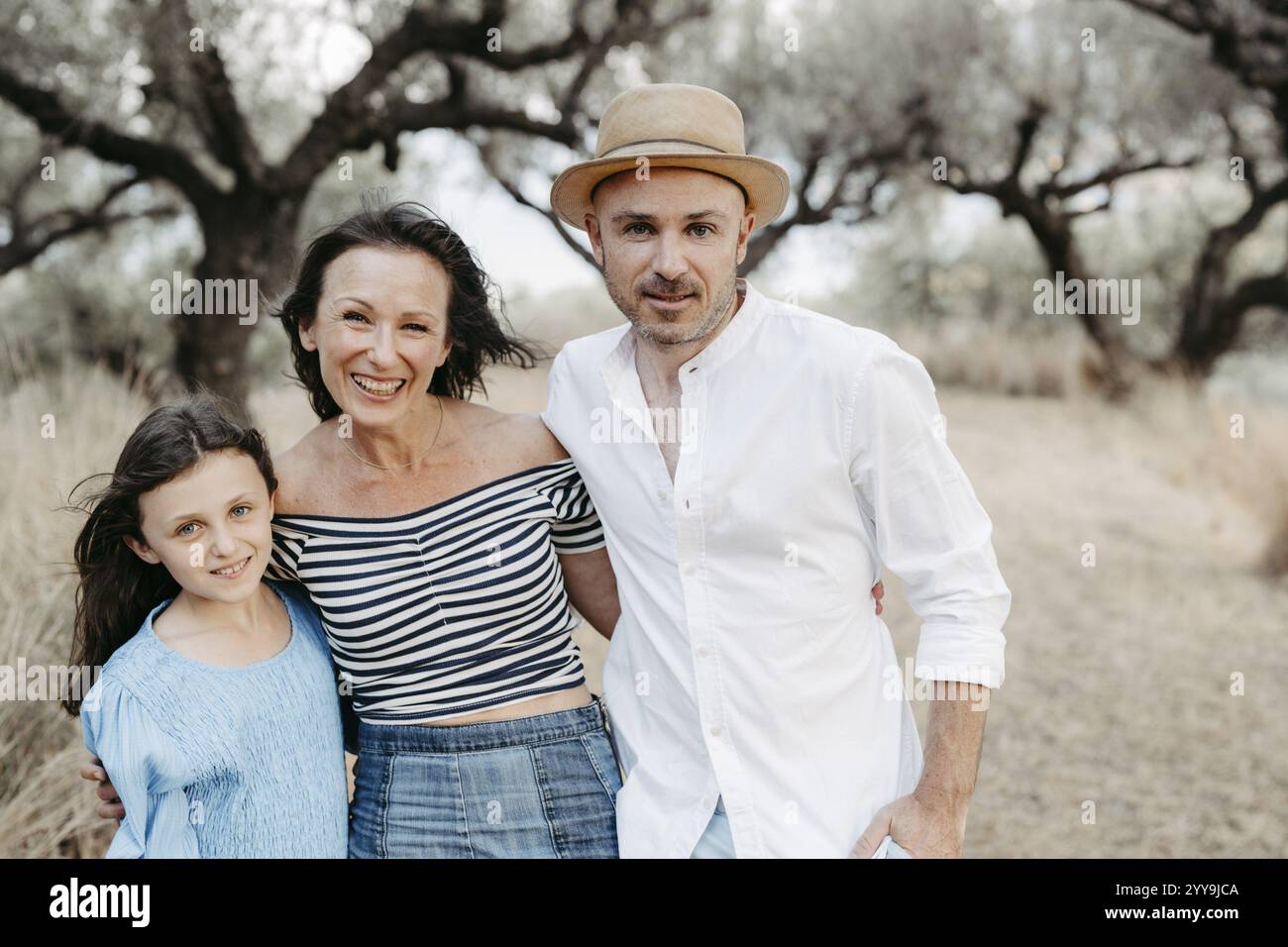 Family camera daughters hi-res stock photography and images - Alamy