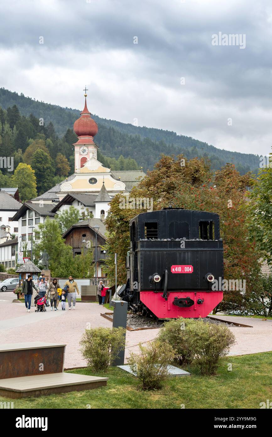 Ortisei, Italy- September 26, 2024: Summer street view in alpine ...