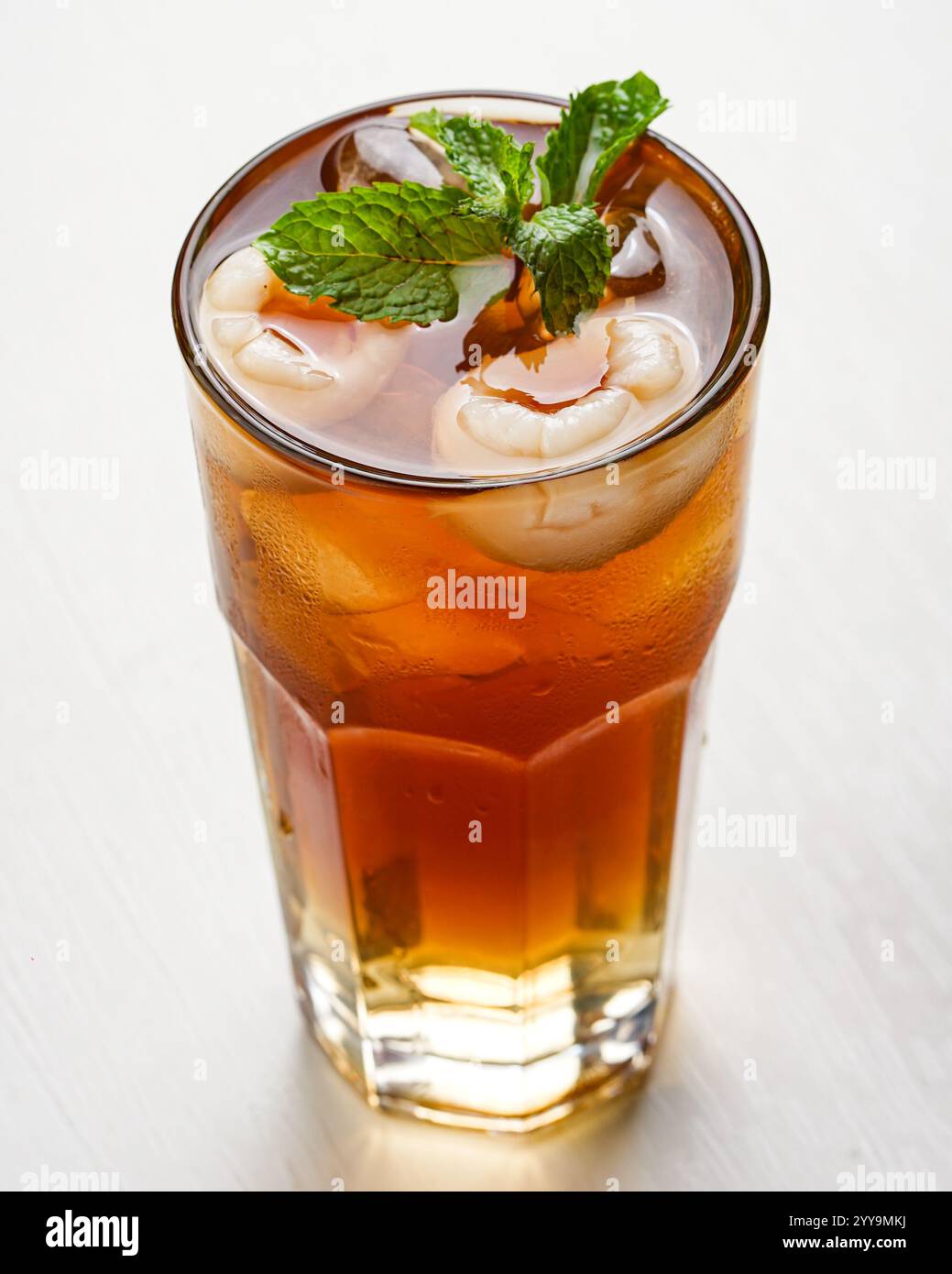 Minty iced tea hi-res stock photography and images - Alamy