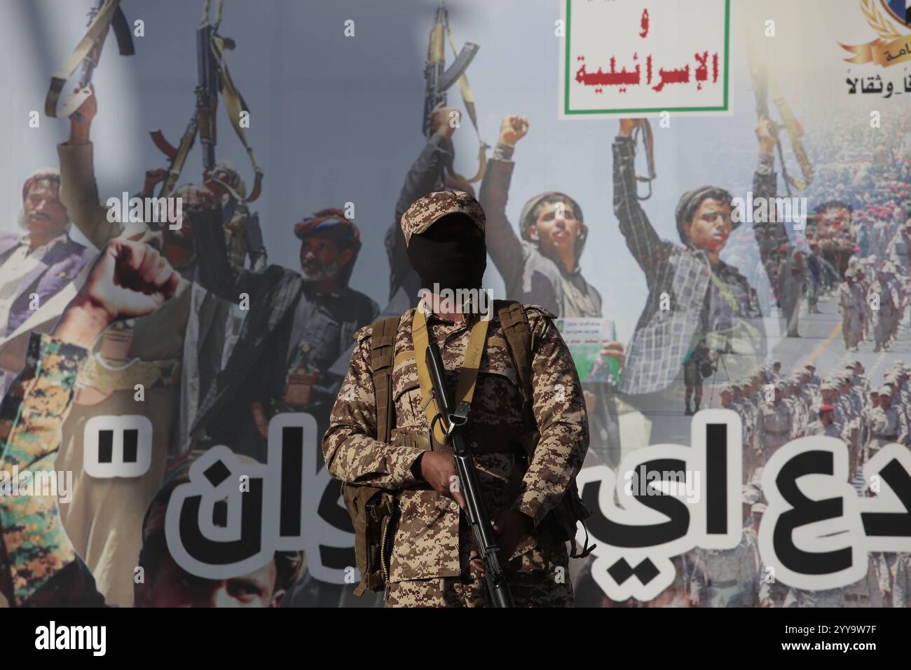 YEMEN HOUTHIS USA ISRAEL CONFLICT A Houthi soldier stands guard during ...