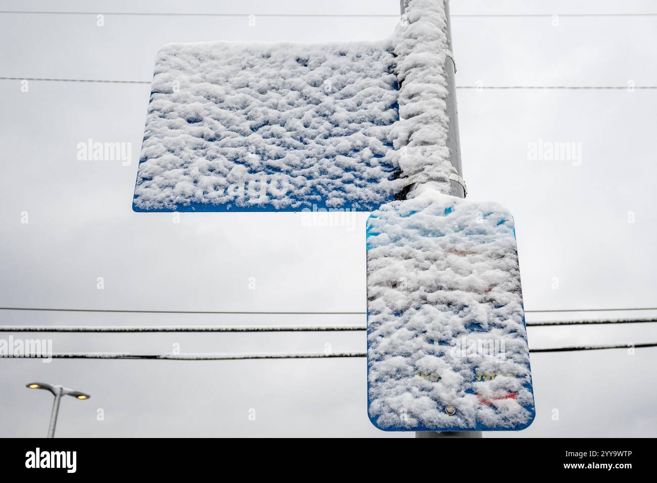 Chicago, USA. 20 December 2024. Chicago weather – Covered signage as ...
