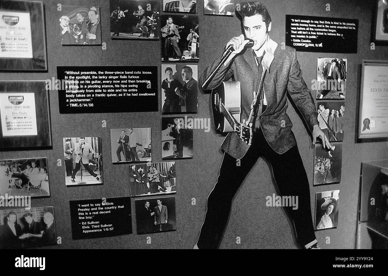 Memphis, Tennessee, USA, cca. 1994. Display inside Elvis Presley's ...