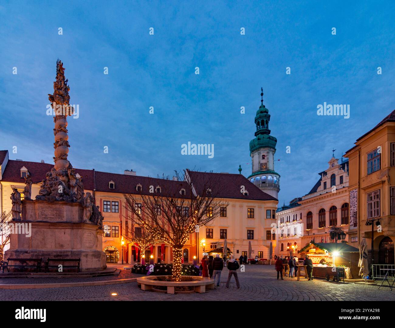 Firewatch Tower, square Fö ter, Trinity column, Christmas market Sopron ...