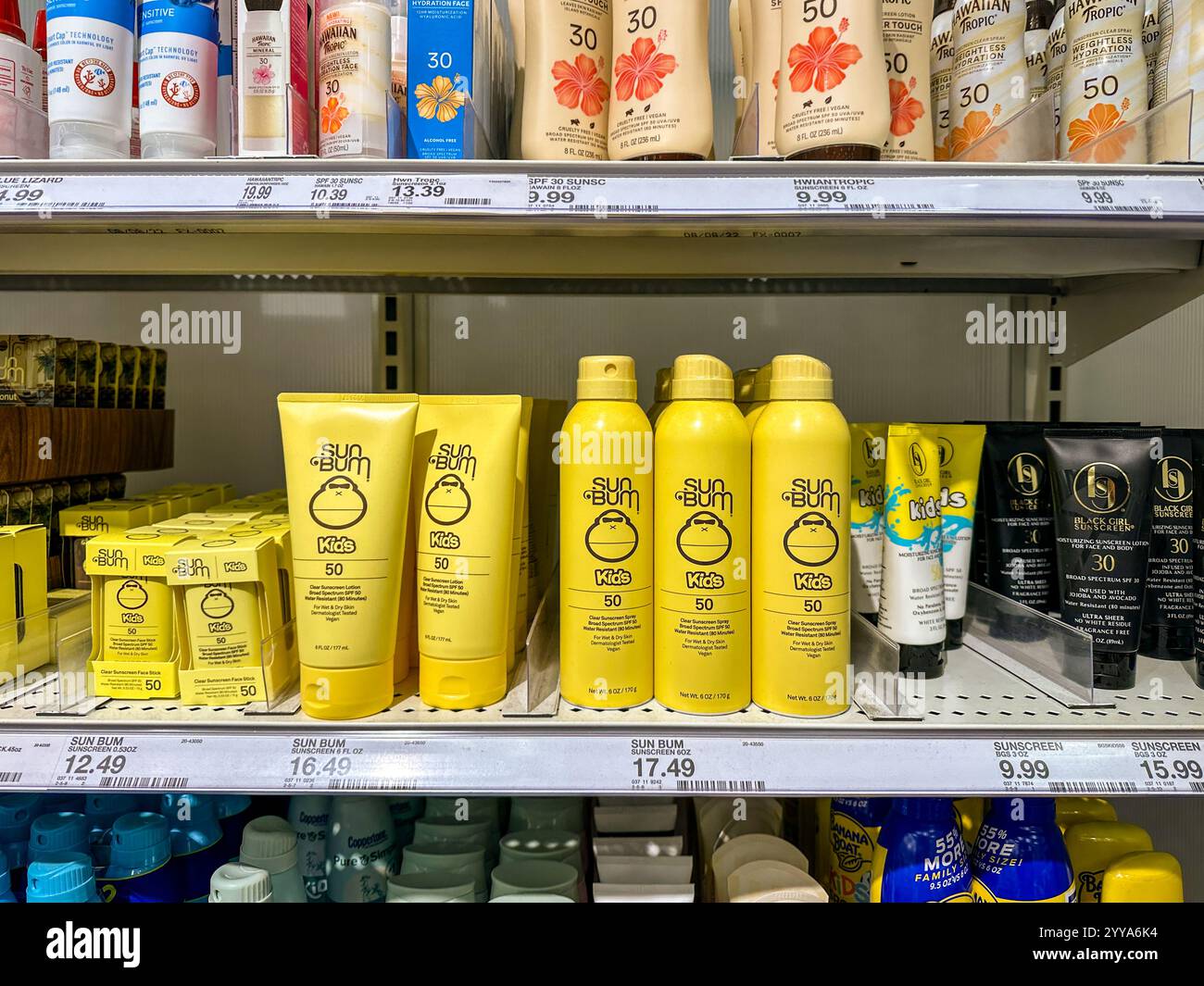 Sunscreen spf 50 hi-res stock photography and images - Alamy