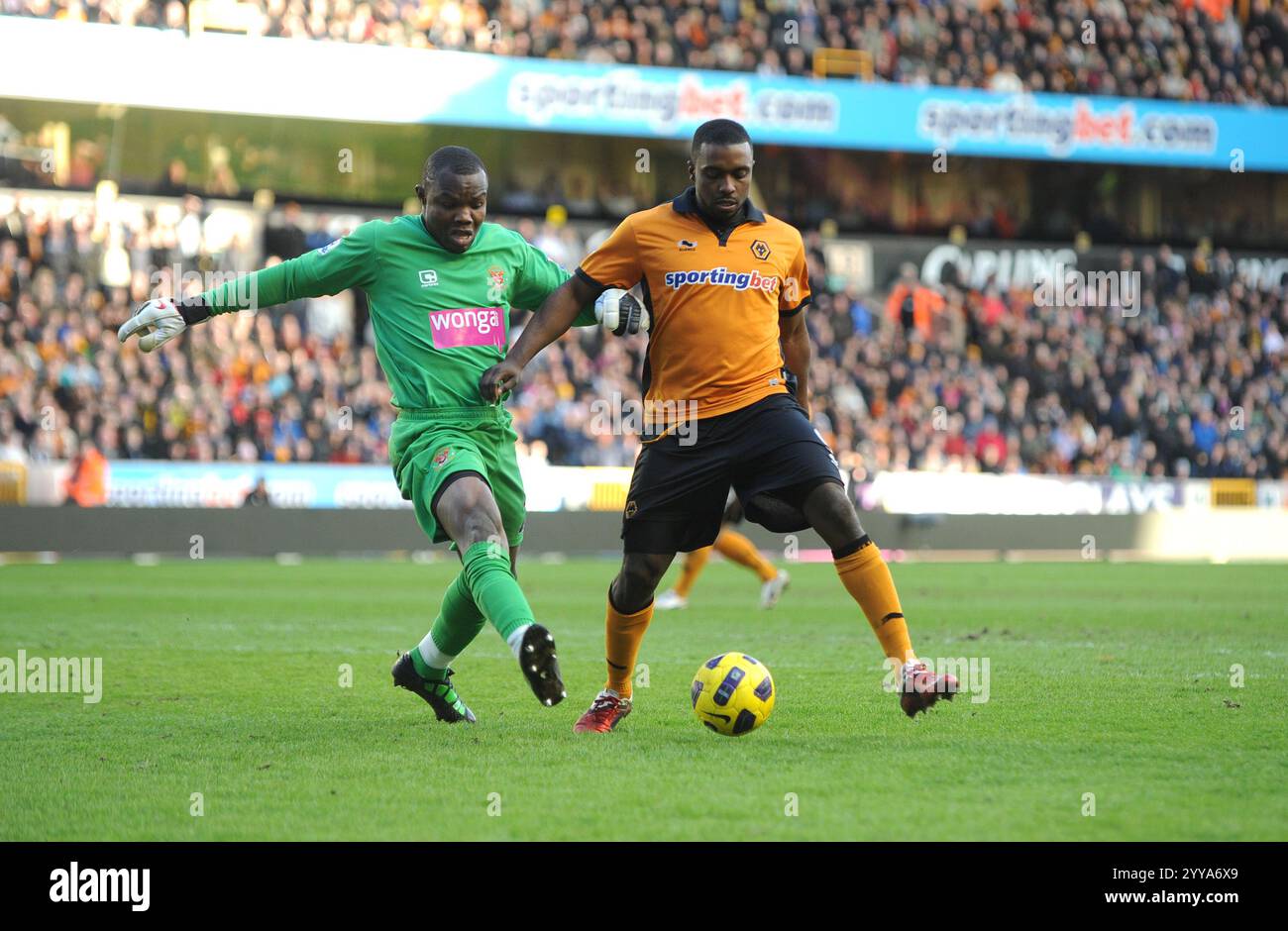 Sylvan Ebanks-Blake of Wolverhampton Wanderers and Richard Kingson of ...