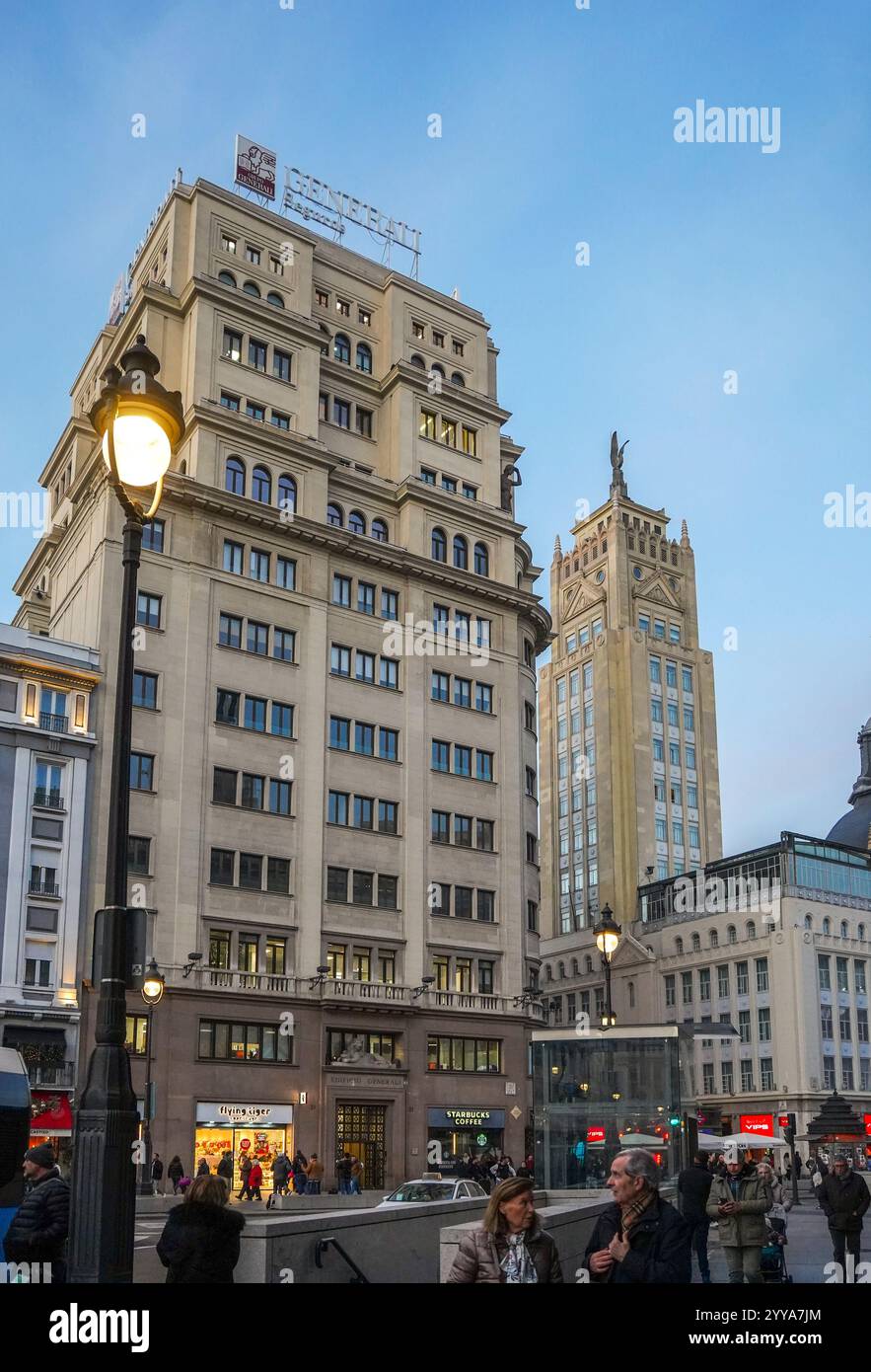 Edificio vitalicio madrid hi-res stock photography and images - Alamy