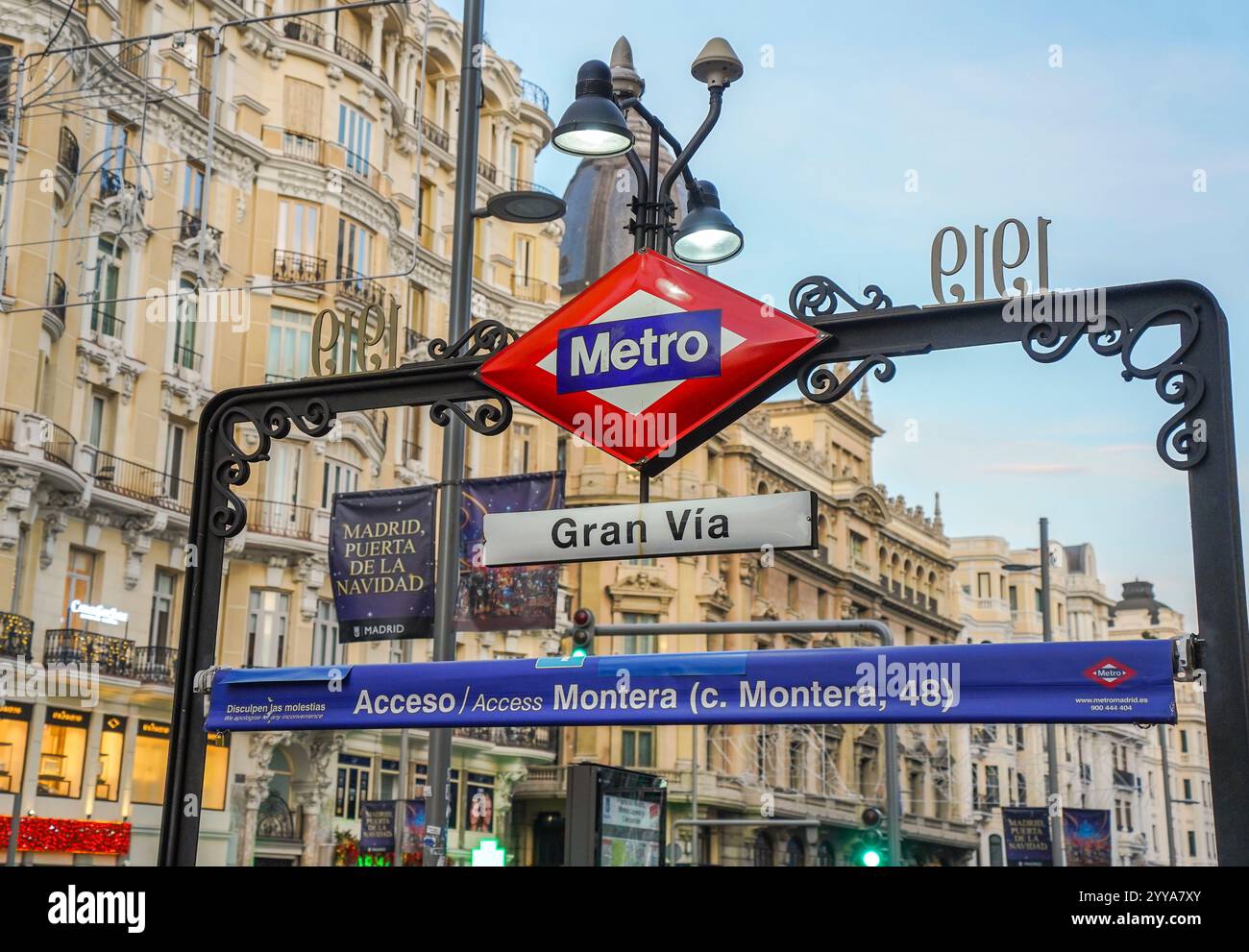 Entrance gran via metro hi-res stock photography and images - Alamy