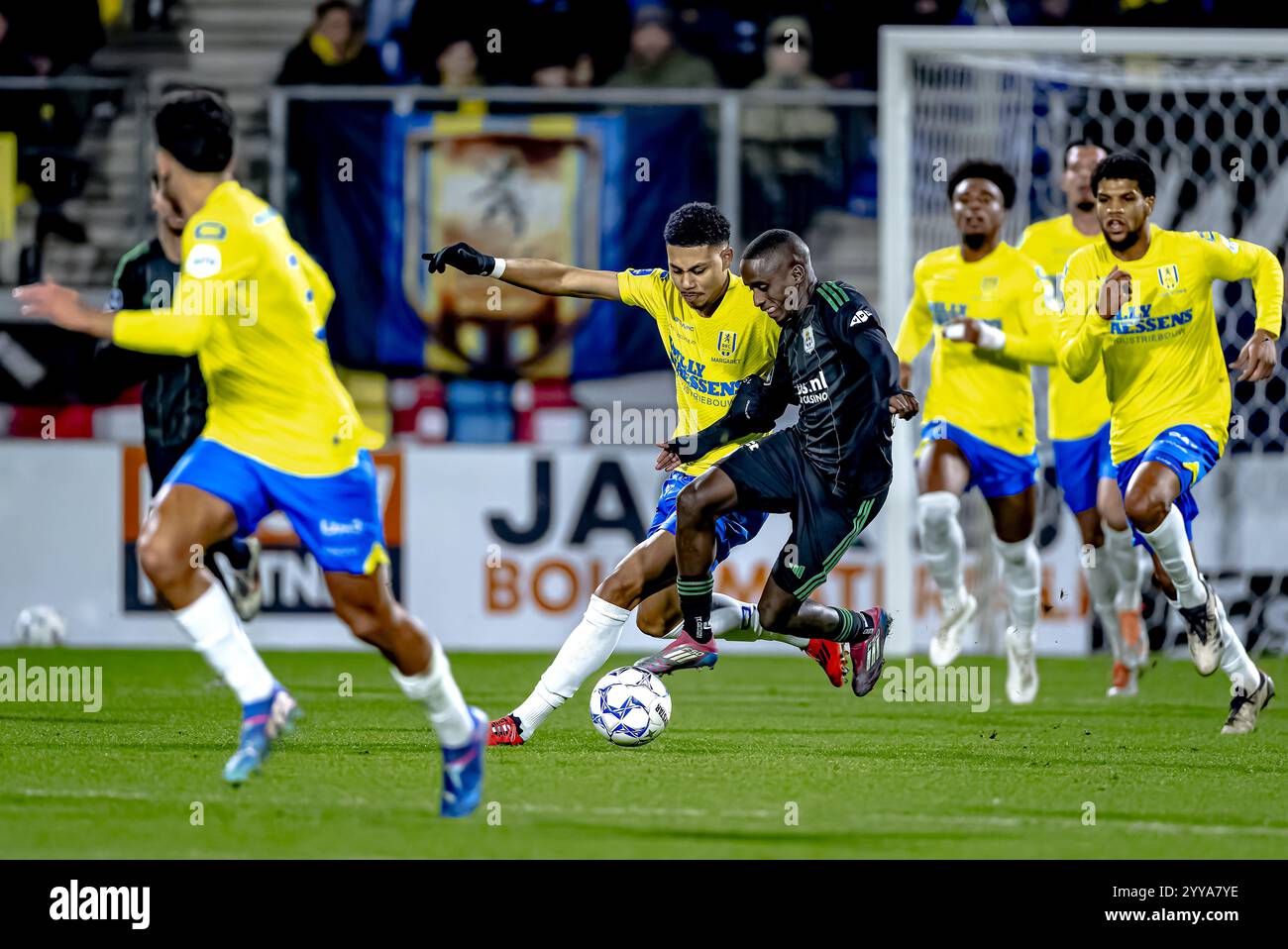WAALWIJK, Netherlands. 20th Dec, 2024. SPO, Mandemakers Stadium, Dutch eredivisie, season 2024/ ...
