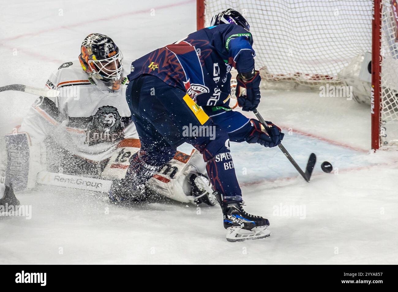 Berlin, Germany. 20th Dec, 2024. Ice hockey: DEL, Eisbären Berlin ...