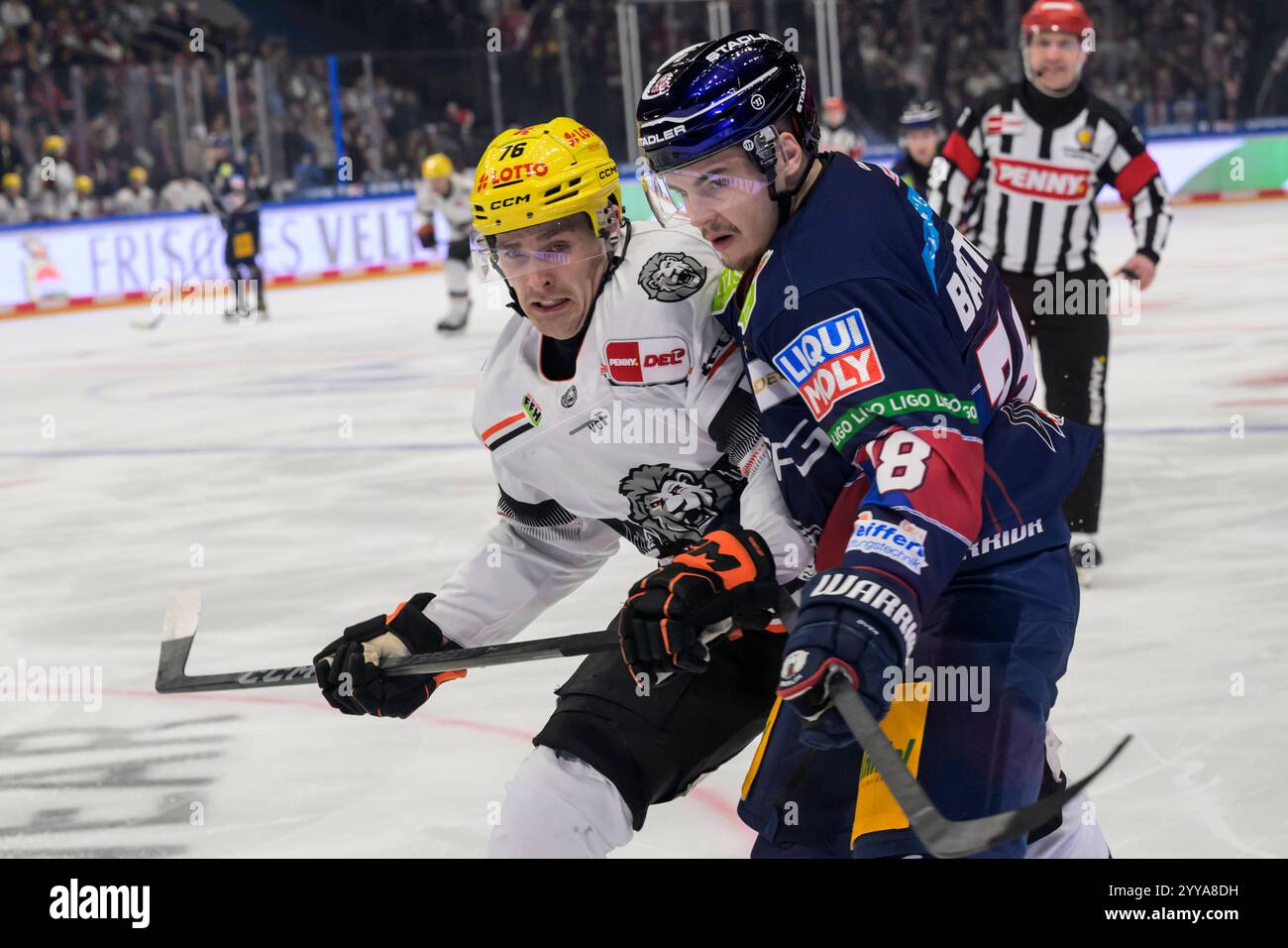 GER, Berlin, DEL, Eishockey, Eisbaren Berlin vs Loewen Frankfurt, Spielzeit 2024/2025, in der ...