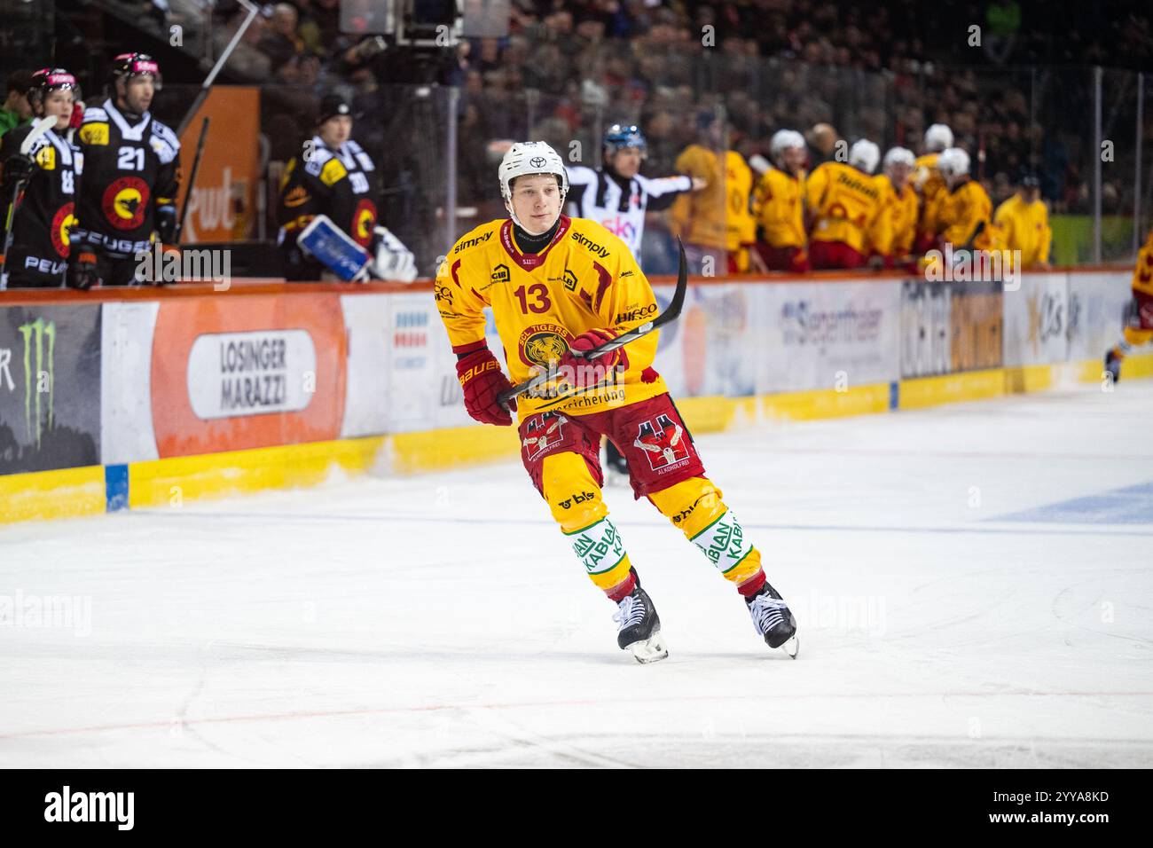 Bern, PostFinance Arena, NL: SC, USA. 20th Dec, 2024. Bern - SCL Tigers ...