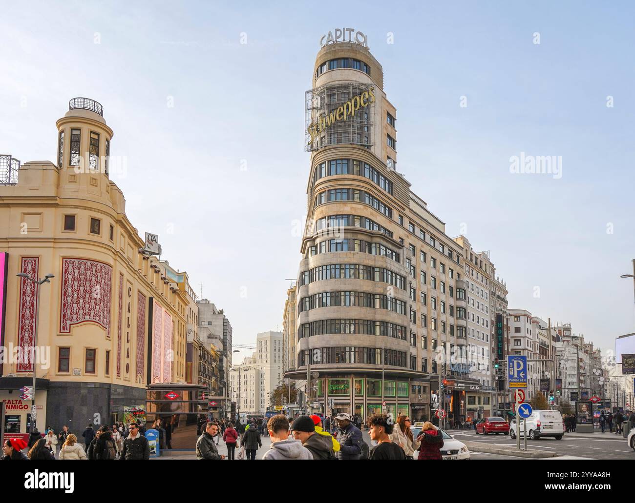 The Edificio Carrión or Edificio Capitol, iconic building housing Capitol cinema at Gran Via ...