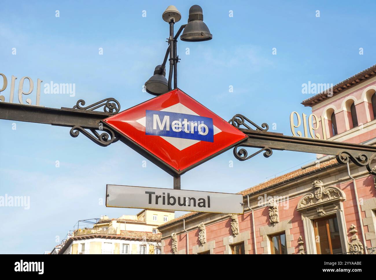 Metropolitan railway sign hi-res stock photography and images - Alamy